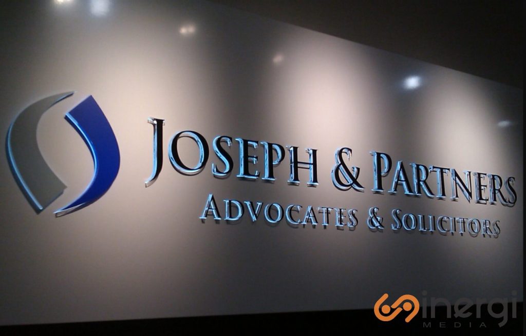 Jasa Papan Nama Akrilik - Sinergi Media Advertising
